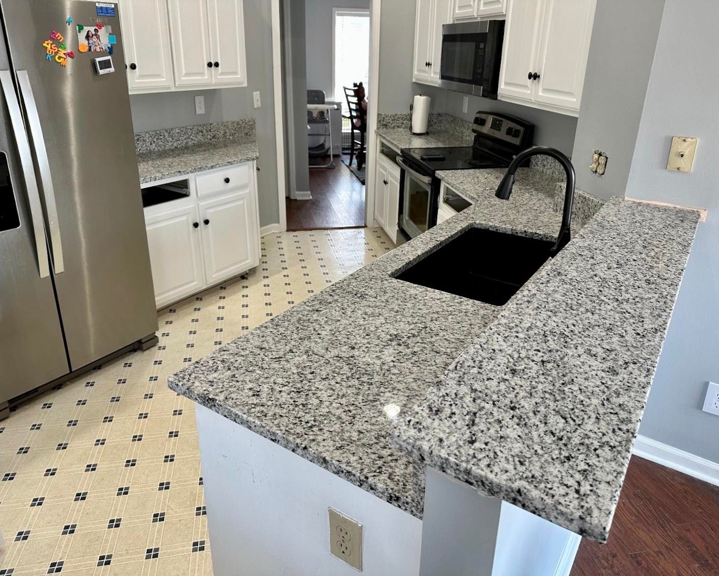 Granite Countertops GMQ Tops - Luna Pearl – 58 sqft – $3285
