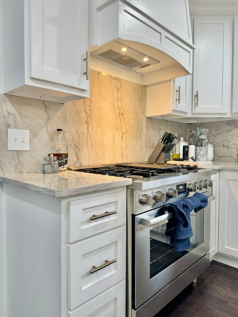 Granite Countertops GMQ Tops - Dakar Quartzite